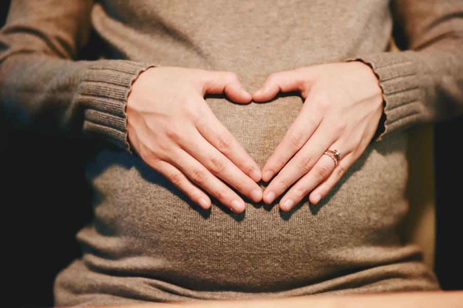 Making Sure You Get The Best Maternal Care - Mum & Career